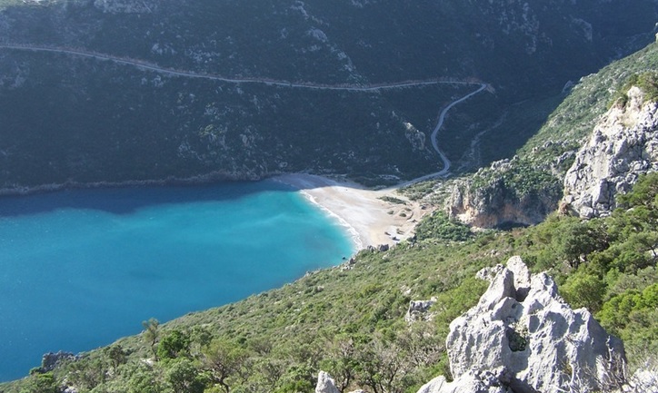 Ταξιδεύοντας στη Λακωνία.. Παραλία Βλυχάδα στον Ζάρακα.. : Report24 News