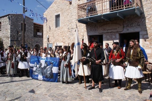 Με Ιδιαίτερη Λαμπρότητα Εορτάστηκε η Επέτειος της 17ης Μαρτίου στη Μάνη ...