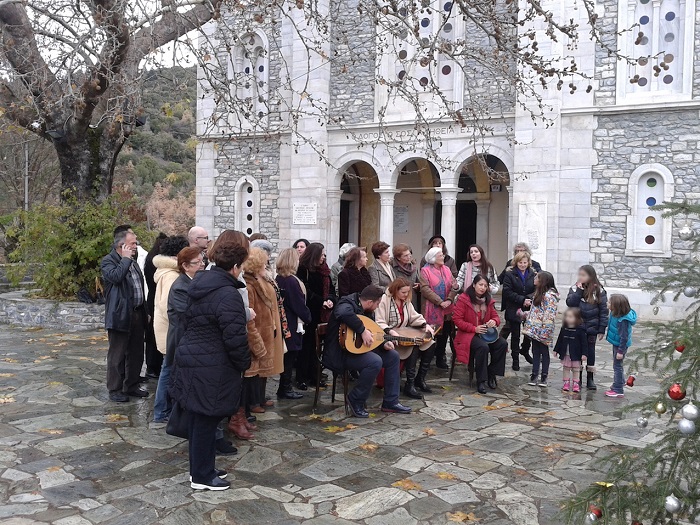 «Χριστούγεννα στο χωριό των παραμυθιών» στη Βαμβακού Λακωνίας ...